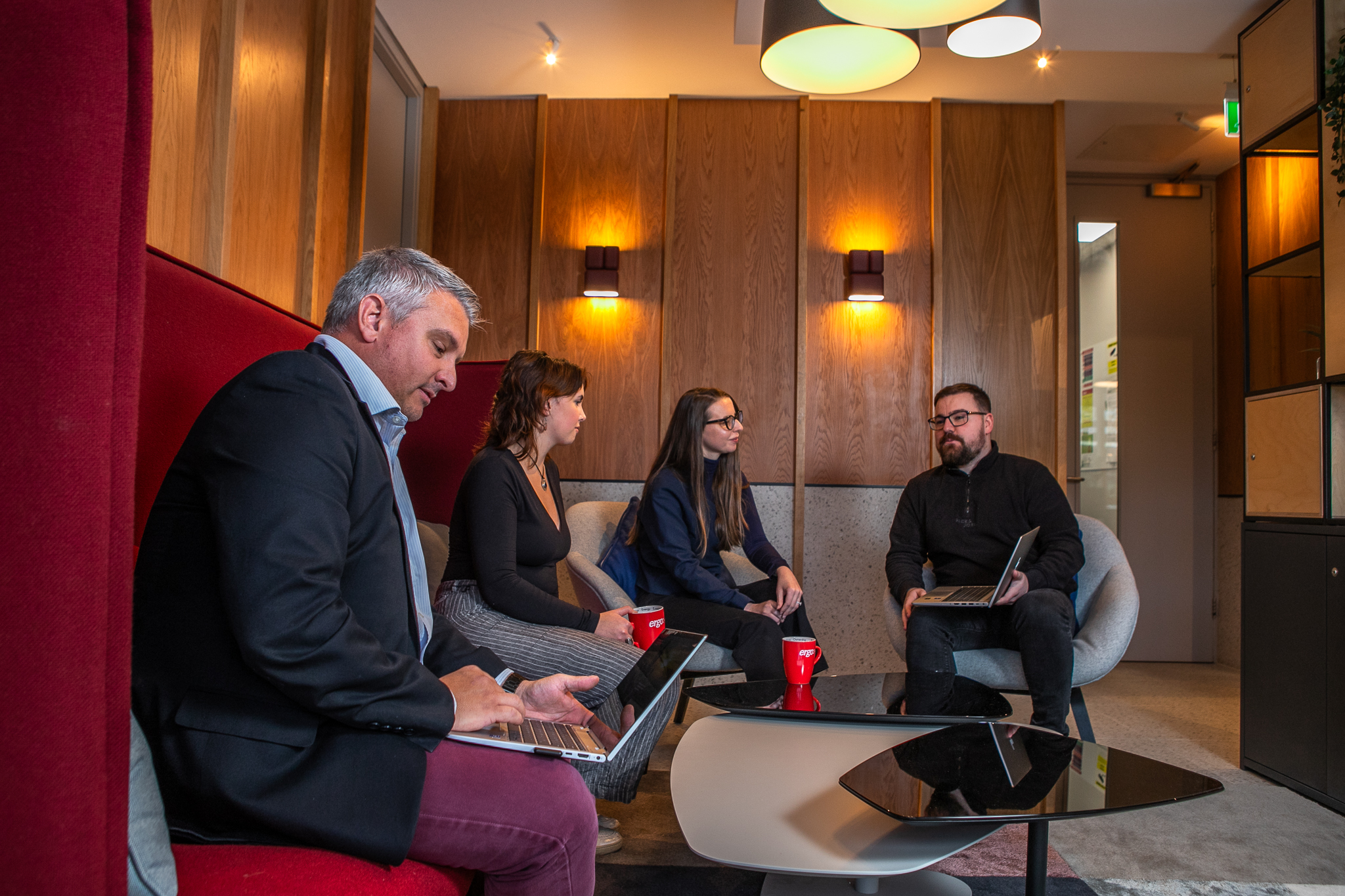 IT Contracting vs. Permanent Employment: the Pros and Cons - Ergo Group ...